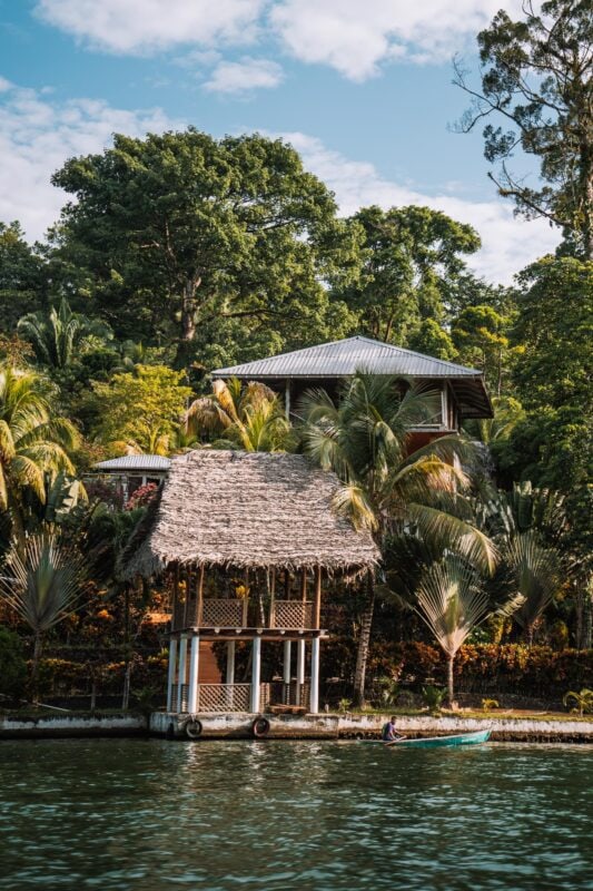 10 Leuke tips voor Rio Dulce in Guatemala - REISJUNK